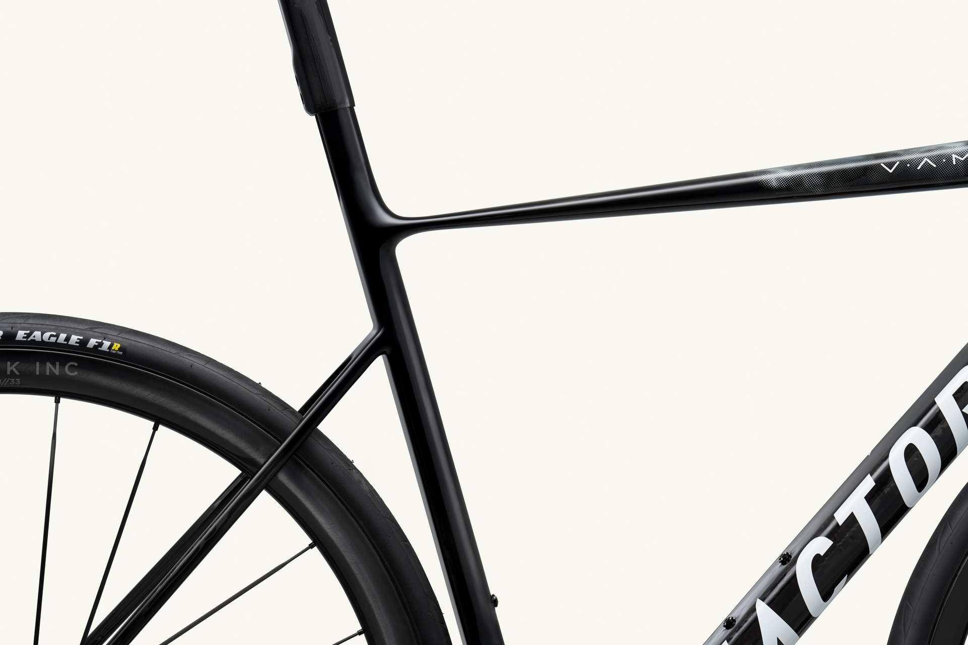 Factor présent son nouveau O2 VAM, le vélo de montagne le plus rapide ...