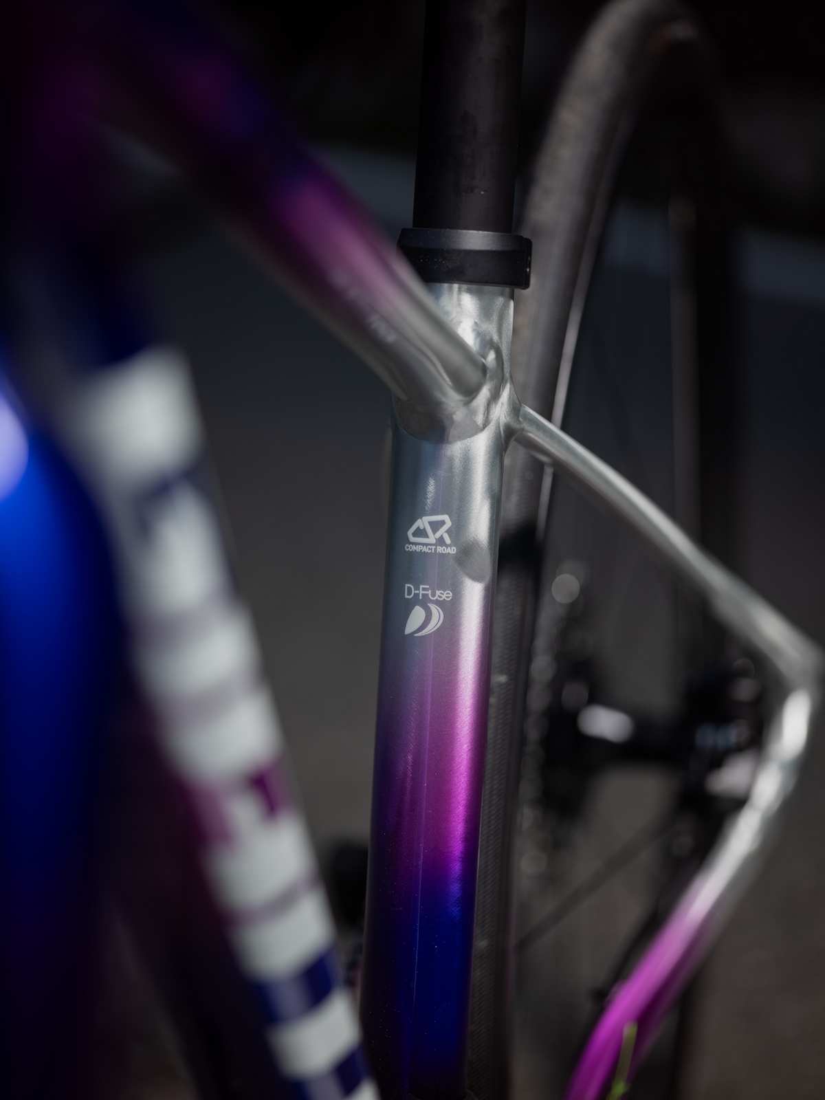 Giant lance des vélos route / gravel performants pour les enfants ...
