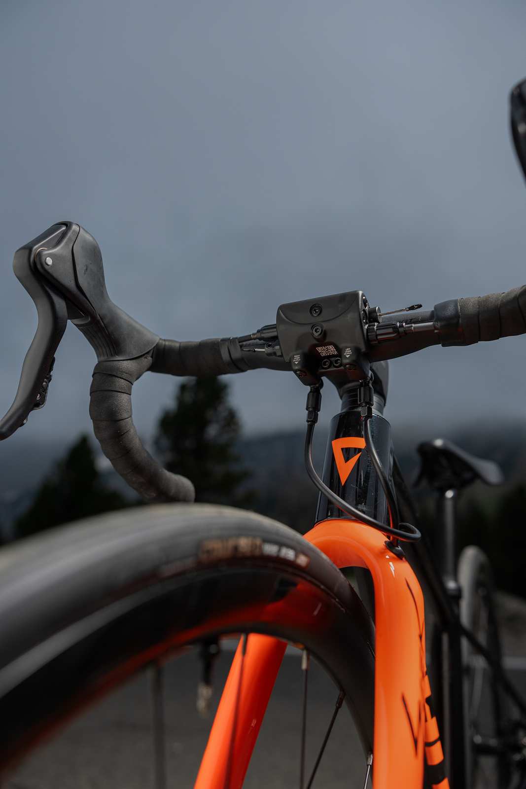 Giant lance des vélos route / gravel performants pour les enfants ...