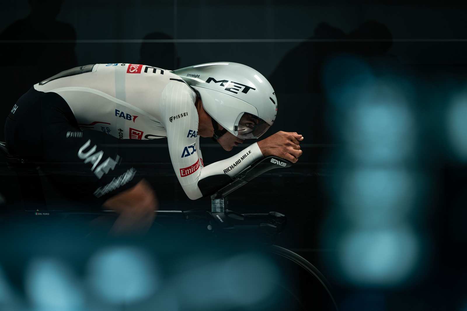 Nouveau casque MET Drone Wide Body II - Matos vélo, actualités vélo de ...