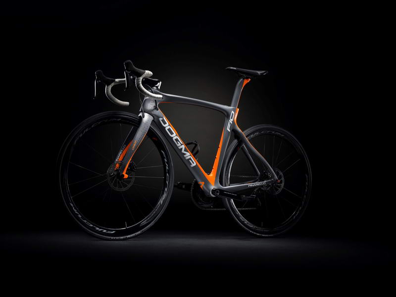F10 Disk, K10 et F10 X-Light, une pluie de nouveautés chez Pinarello ...