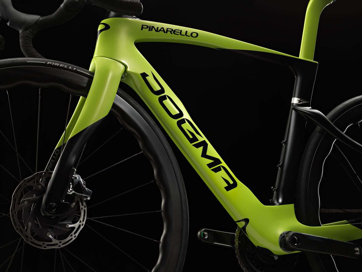 Le Pinarello Dogma F rhabillé pour l'hiver avec les coloris 2023 ...