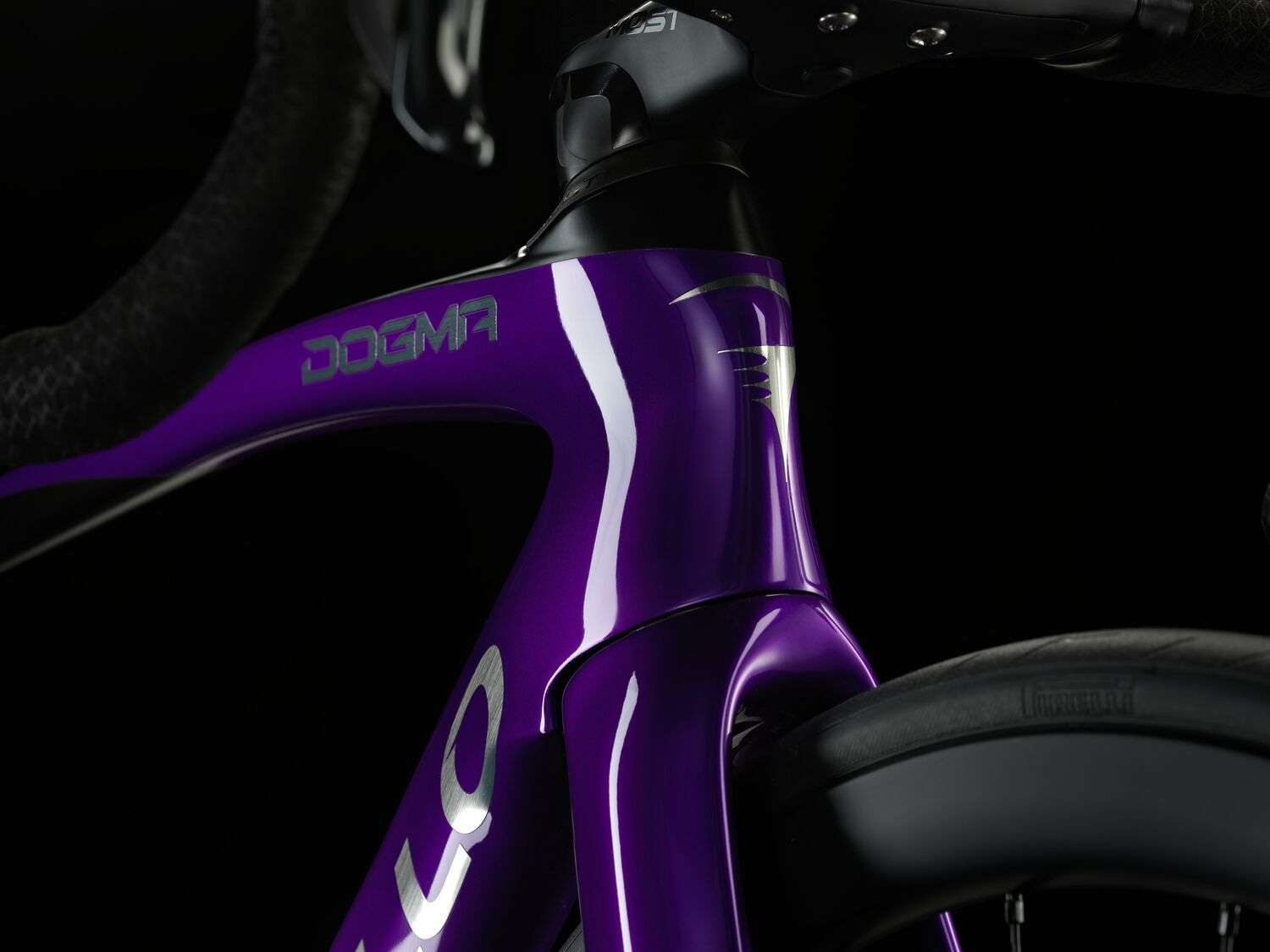 Le Pinarello Dogma F rhabillé pour l'hiver avec les coloris 2023 ...