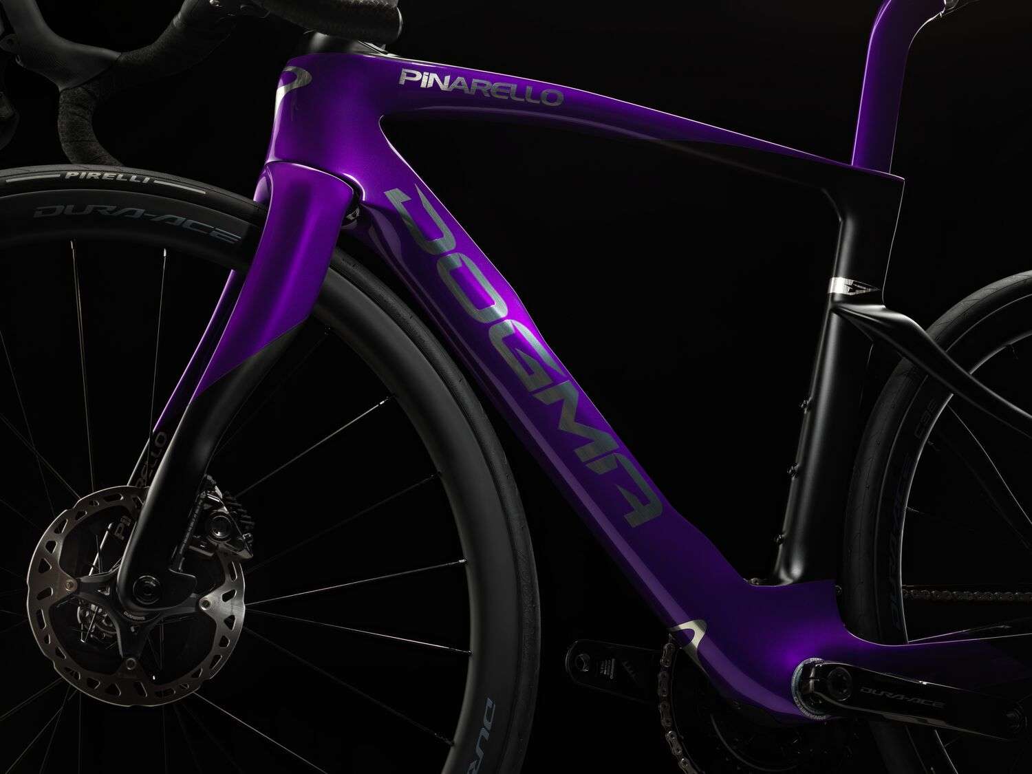 Le Pinarello Dogma F rhabillé pour l'hiver avec les coloris 2023 ...