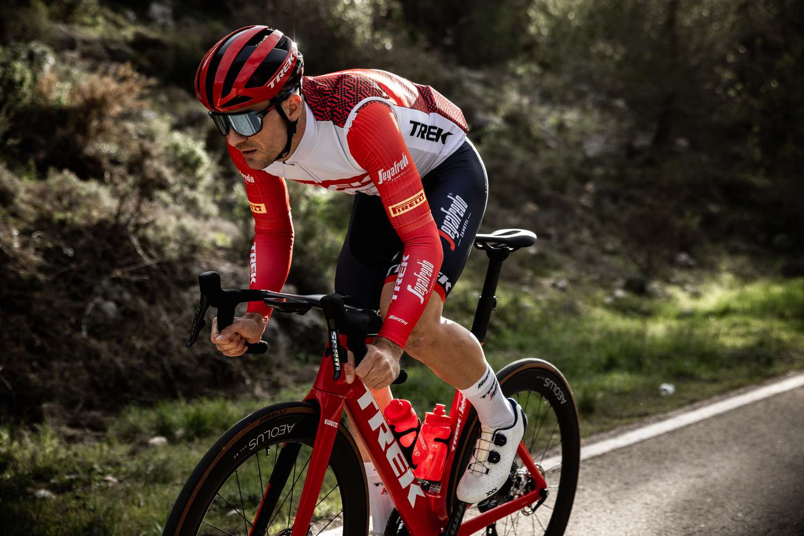 Nouveaux casques Trek Ballista et Velocis MIPS, plus rapide et mieux ventilés - Matos vélo ...