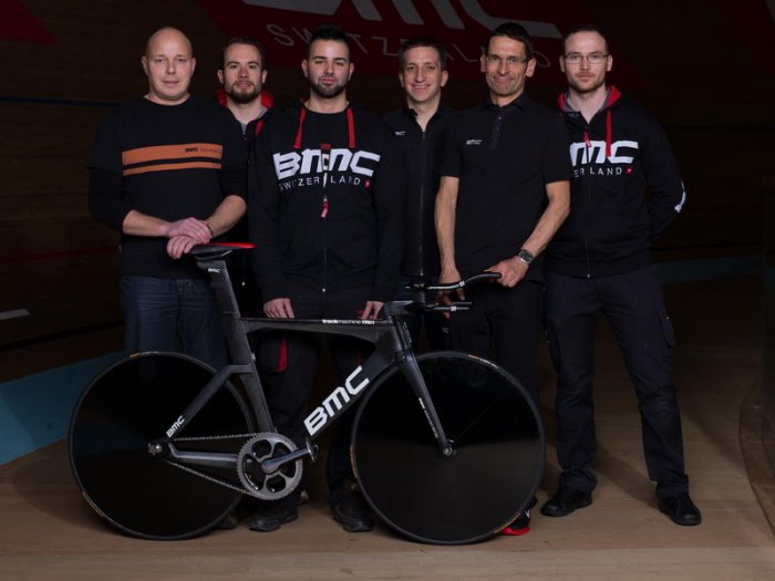 Le BMC Trackmachine TR01 de Rohan Dennis du record de l'heure - Matos ...