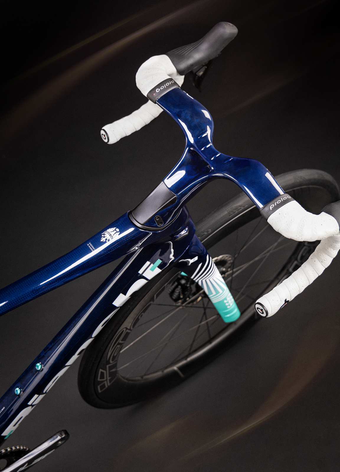 Bianchi, nouveau partenaire et sponsor technique de l'équipe Bahrain Victorious - Matos vélo ...